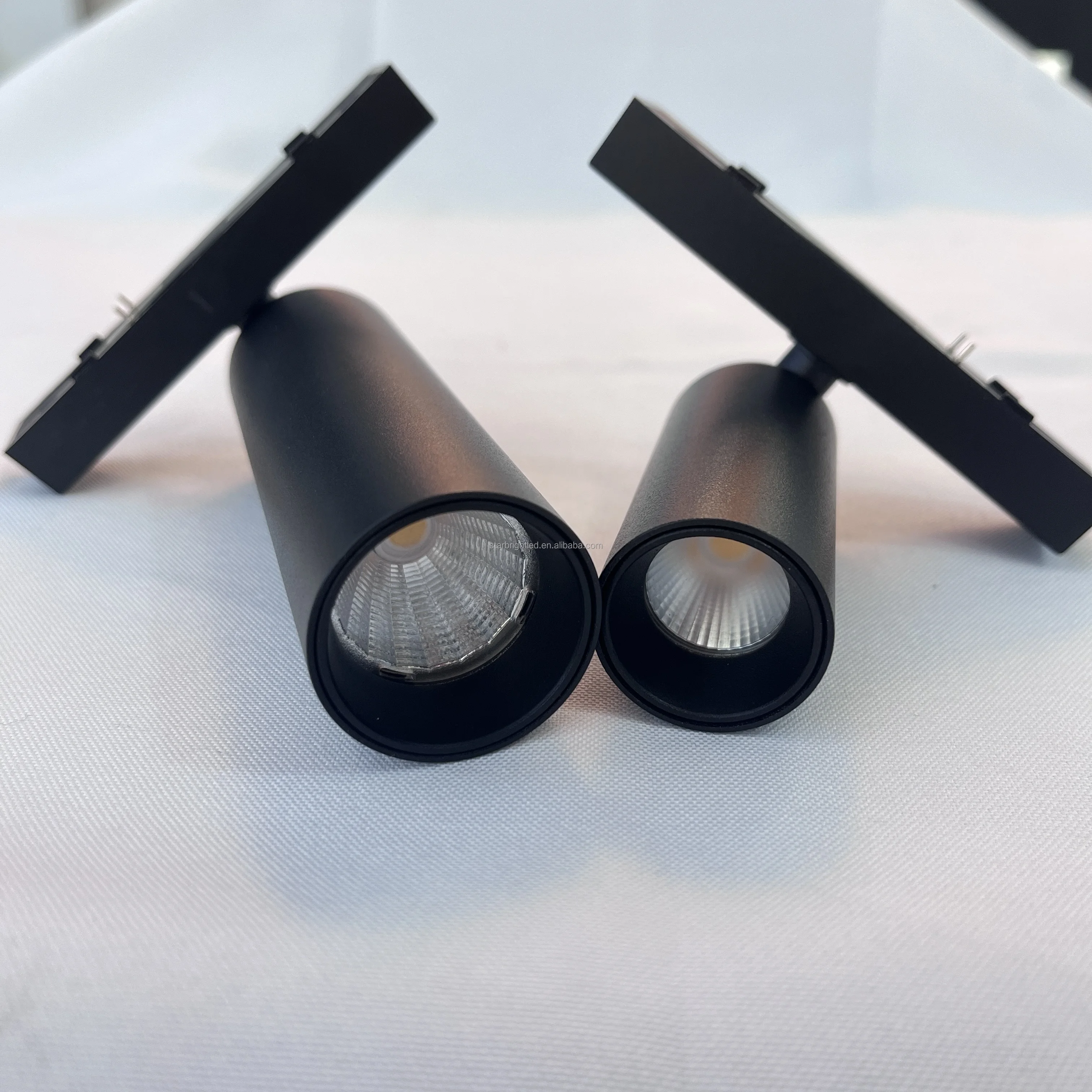 New Product Magnetic Led Light With Magnetic Track Rail Ultra Thin ...