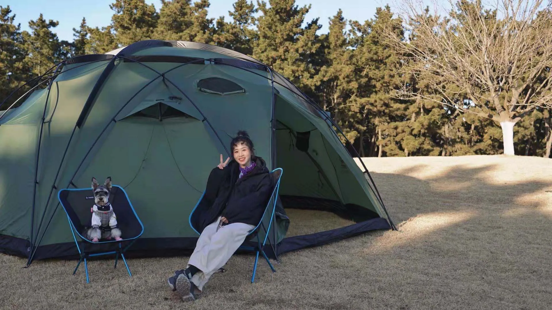 OEM Factory Customized Big Family Hemisphere Tent for Camping