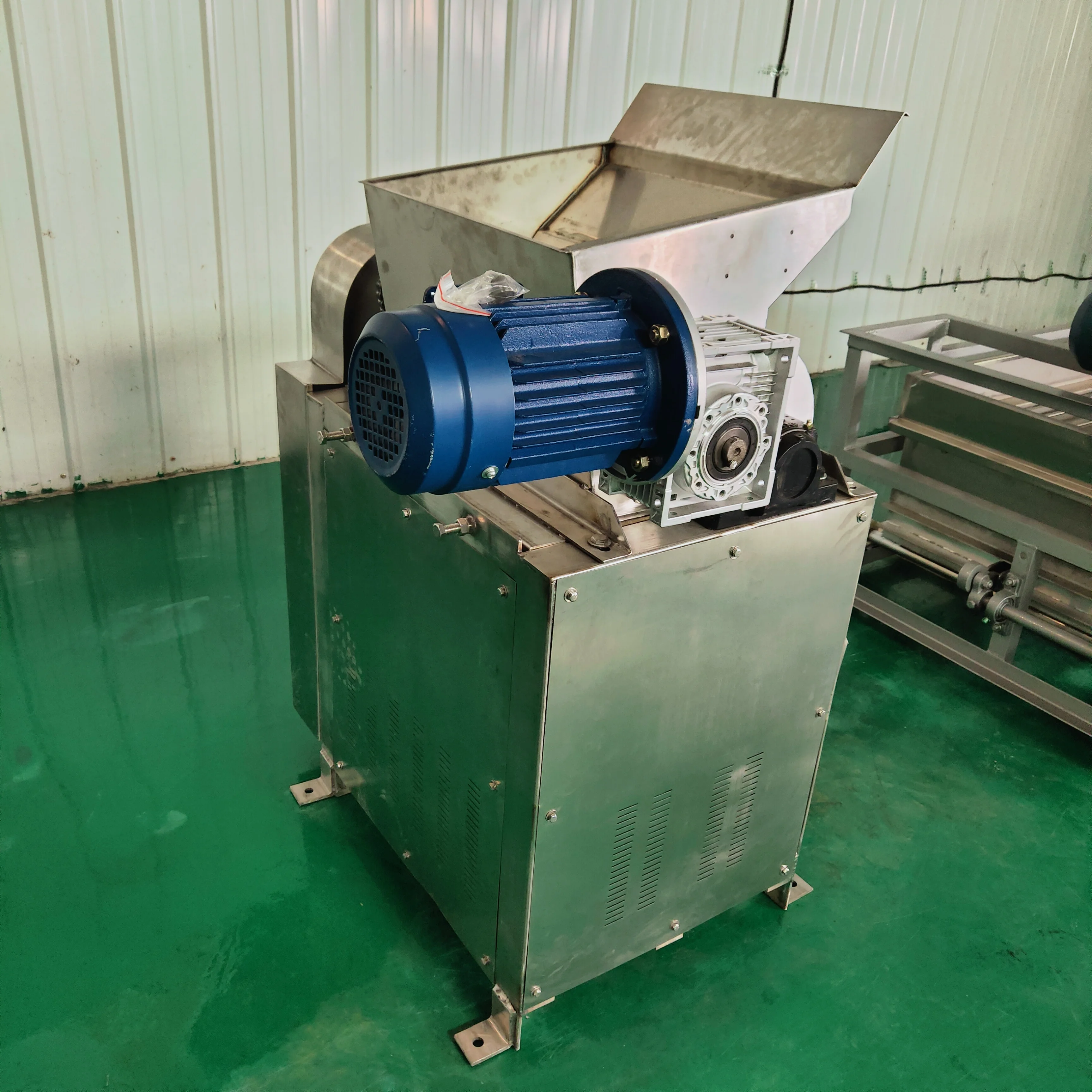 Cassava Machine - Efficient Grating for Garri Processing