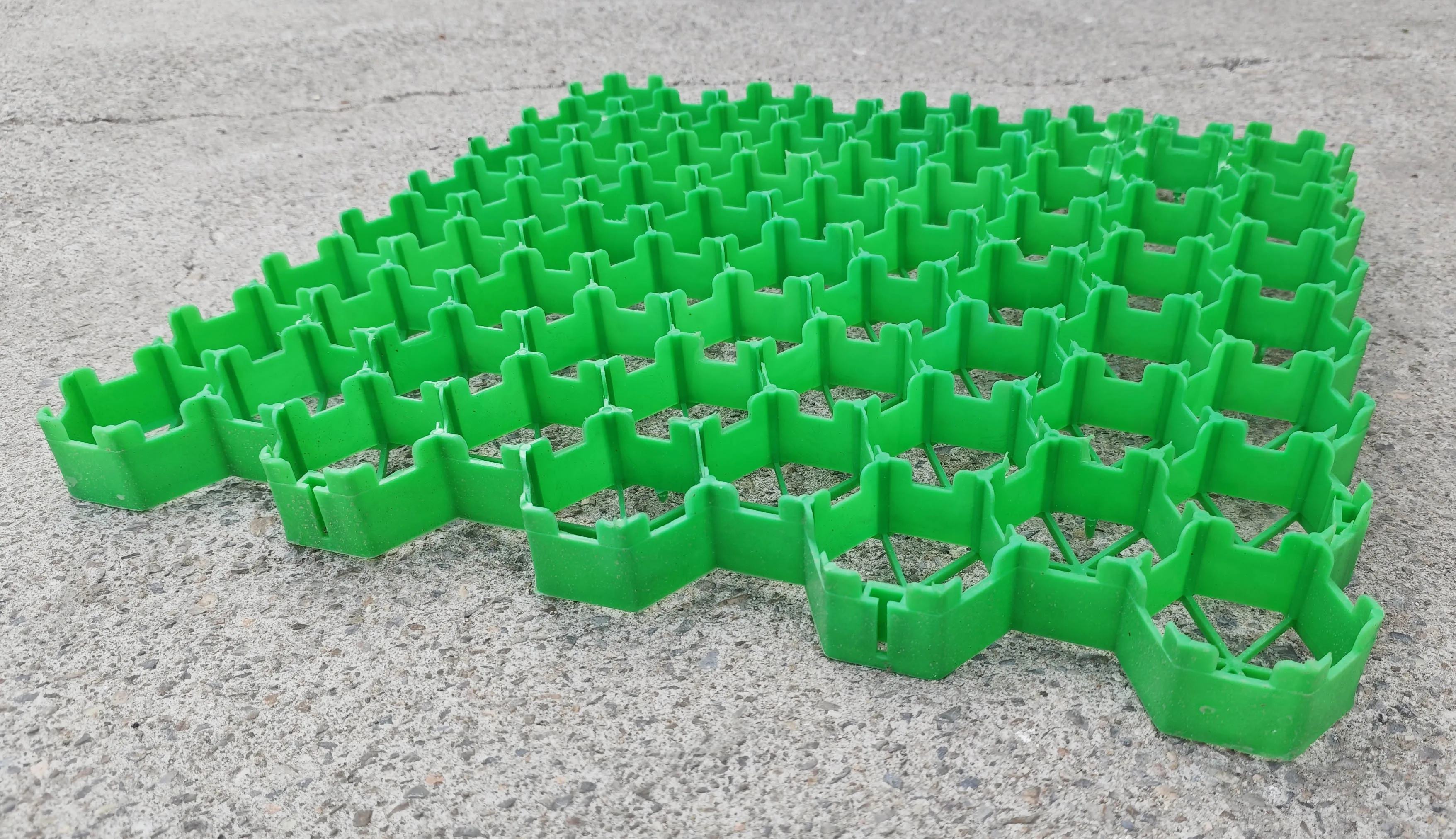Green Black Interlocking Plastic Hexagonal Pavers for Driveway