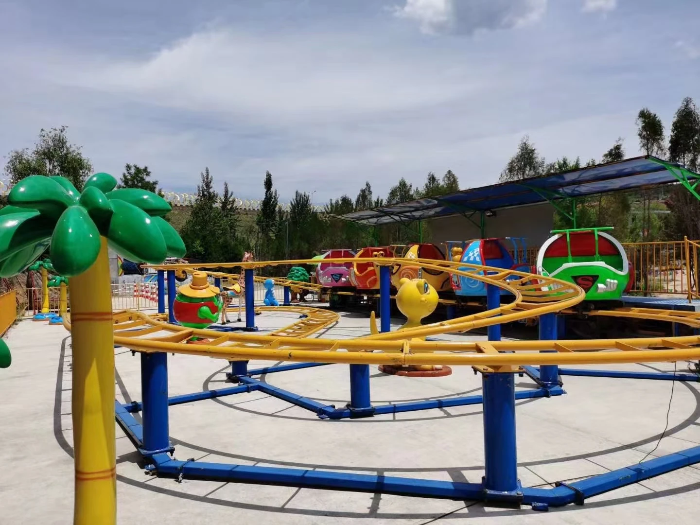 Amusement Machine Fairground Attraction Kid Mini Small Roller Coaster ...