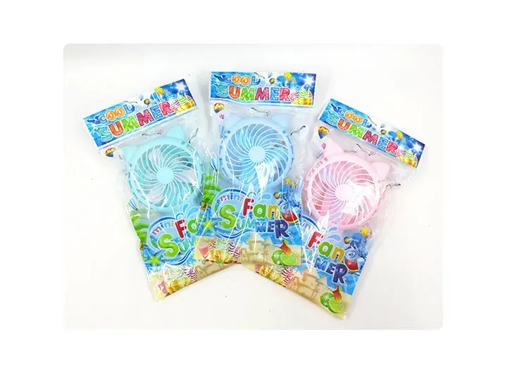 Hand Cranked Fan - Portable, Eco-Friendly Cooling Solution