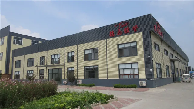 Auto Cooling System Coolant Iron Water Pipe Radiator Hose 20440375 For ...