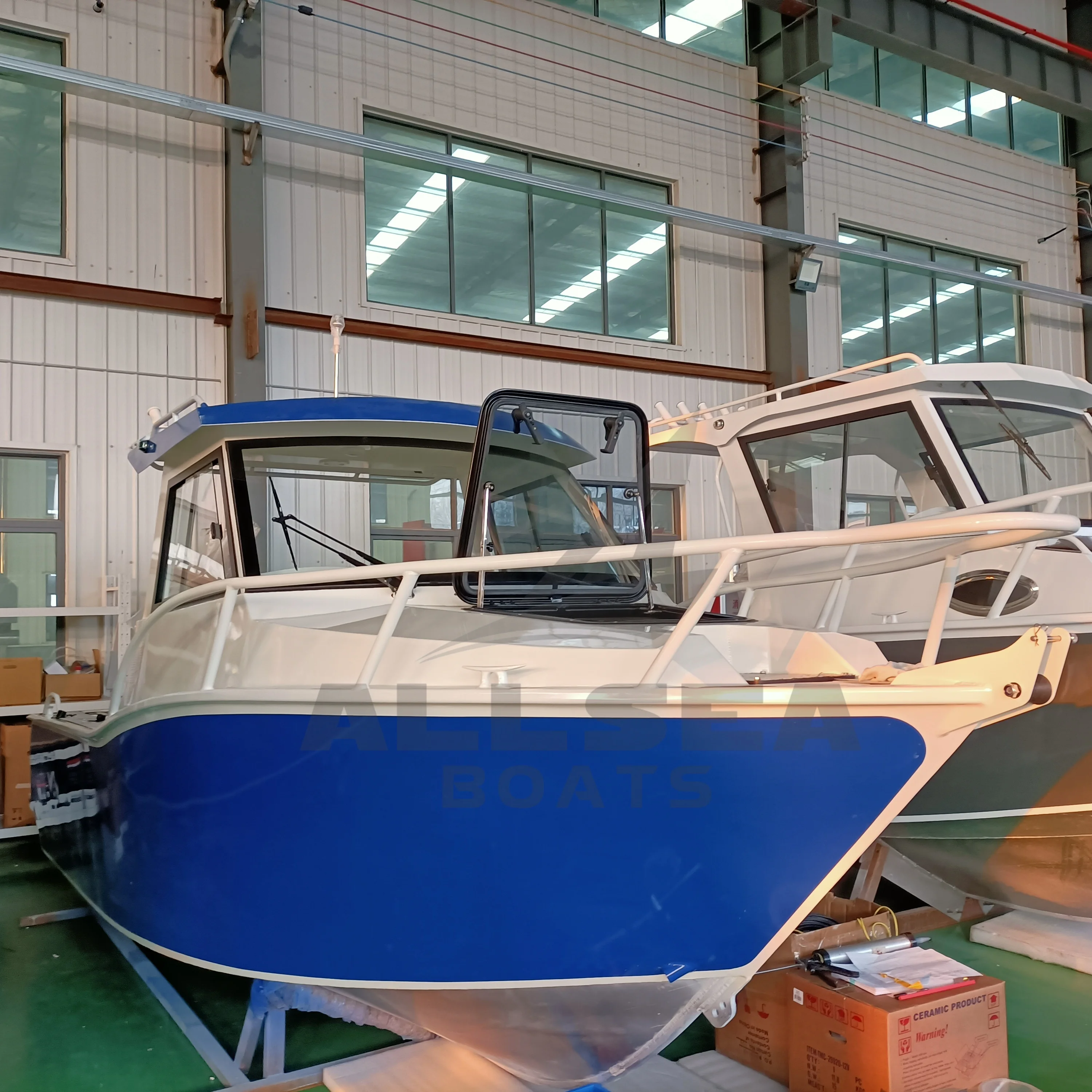 Sport Yacht Offshore Watercraft Open Cabin Vessel Speed Boat for ...