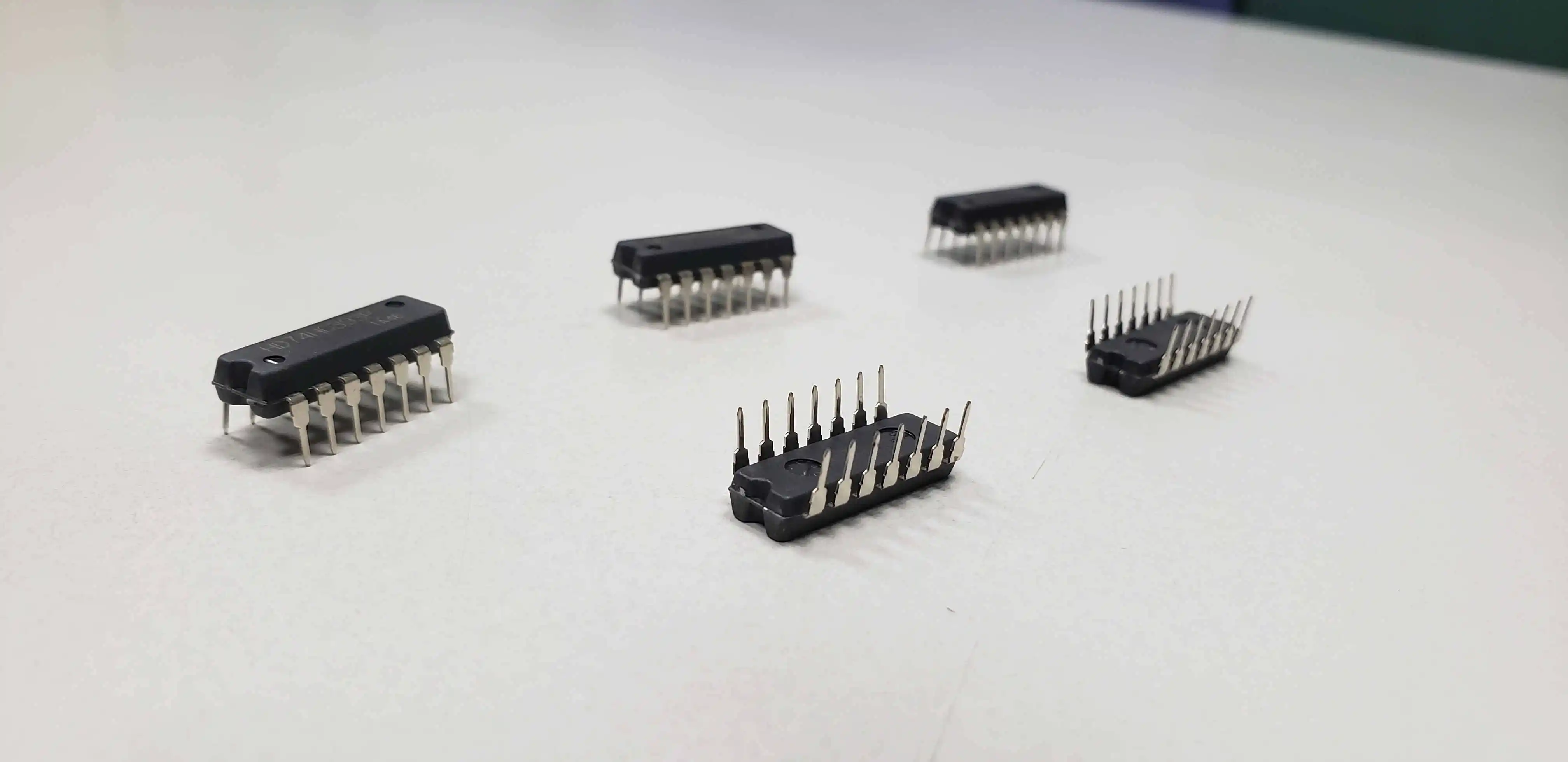 Hd74hc393p Dual 4-bit Binary Resettable Counter High Speed Cmos Dip-14 - Buy Hd74hc393p-e ...