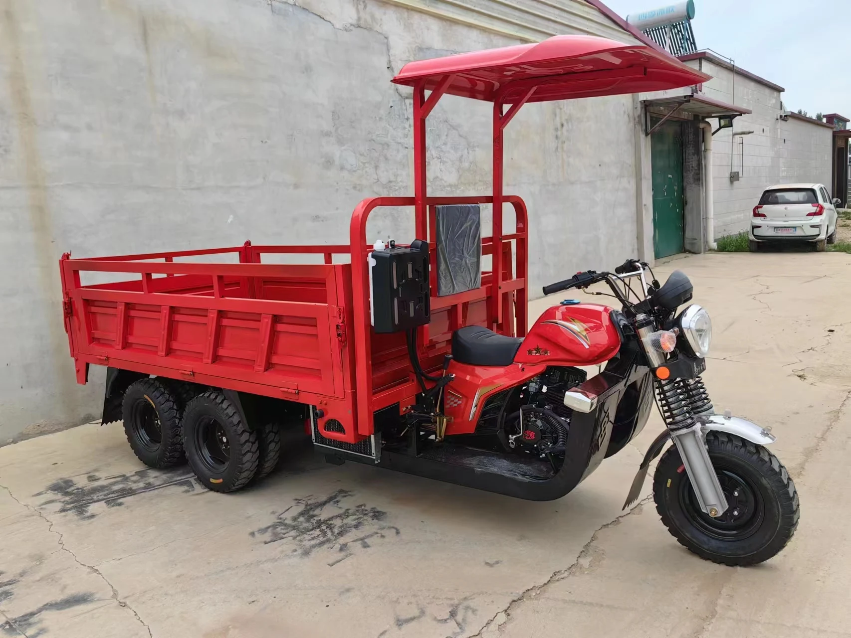 350CC Nine Wheel Motorized Tricycle for Cargo Transport