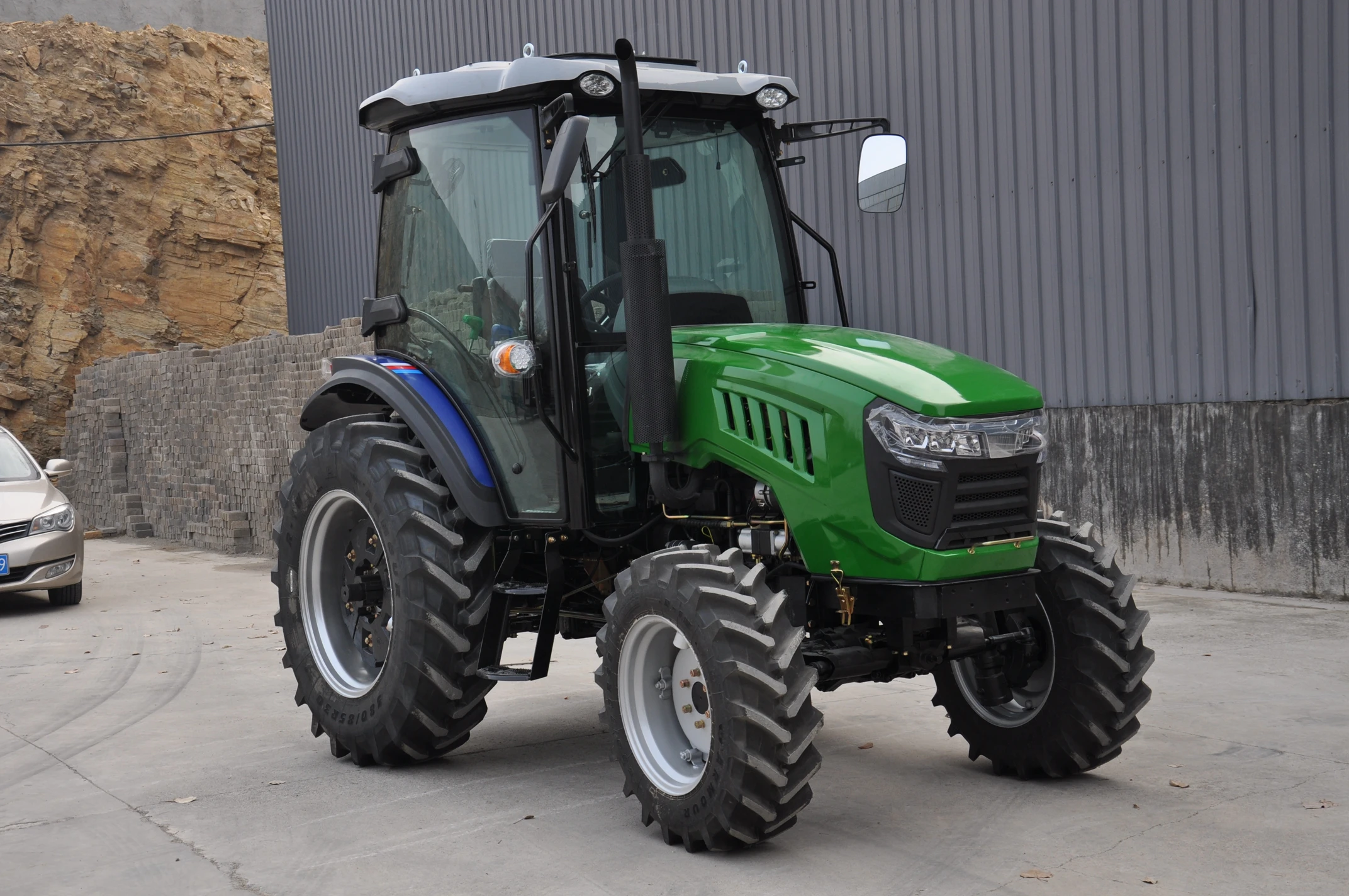 Fiat Tractor 4WD 90HP Tractors Mini 4x4 Farming Machine Agricultural ...