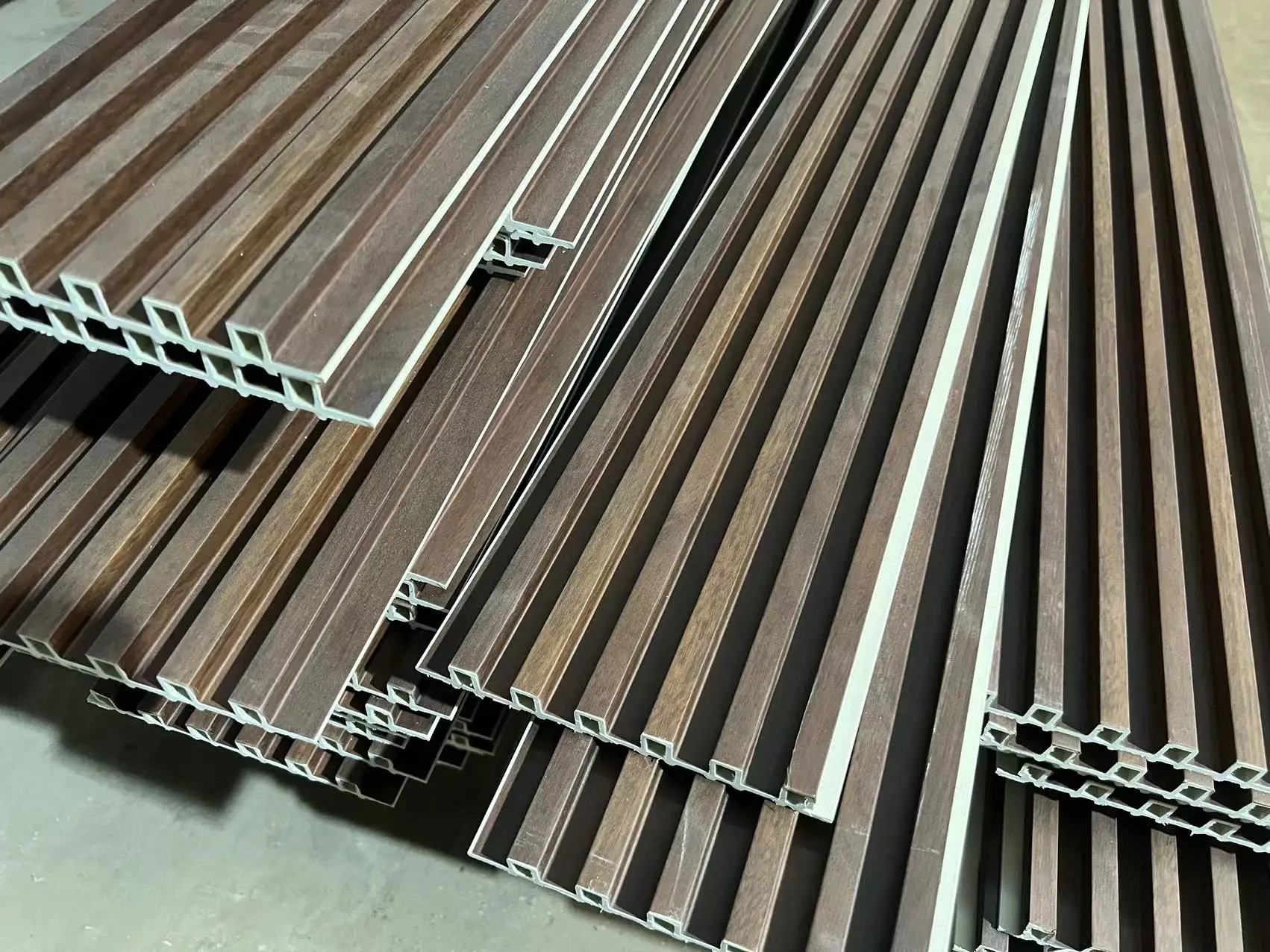 Chengze WPC Wall Panels - Stylish & Waterproof Interior Cladding