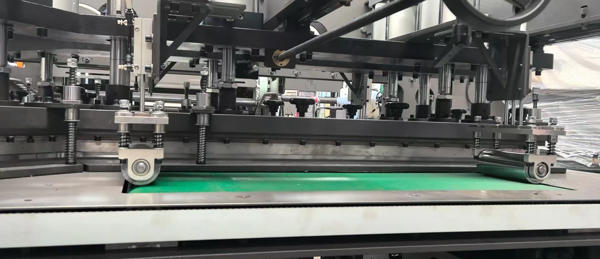 Aluminum Foil Ton Bag Making Machine - High Accuracy & Speed