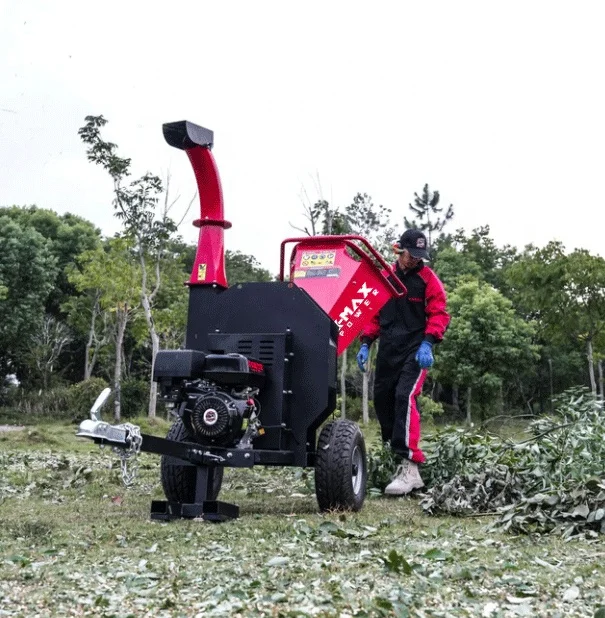 Highly Productive Wood Shredder - 15HP Customized Sawdust Wood Chipper