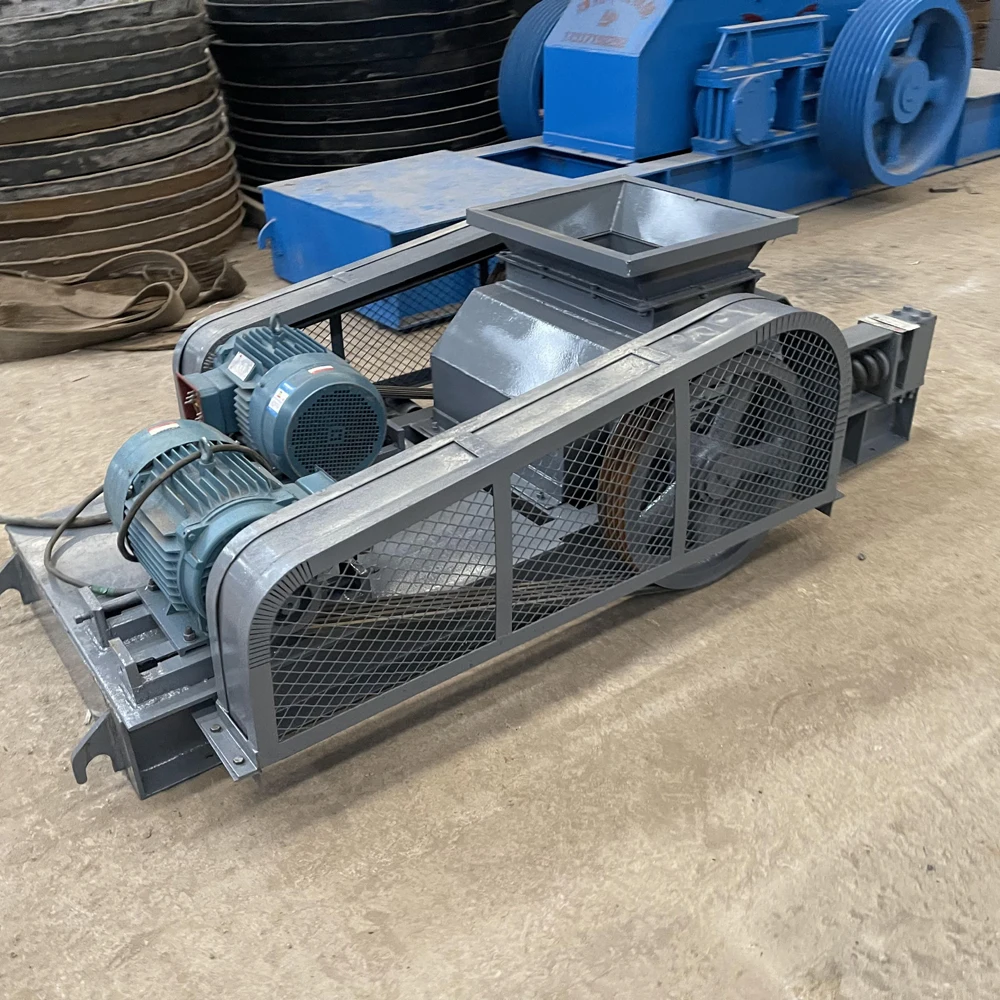 Small Tooth Roll Machine Crusher Coconut Shell/mini Nut Shell Crushing ...