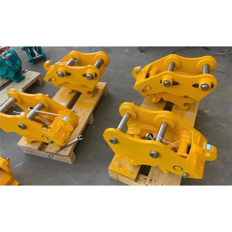 360 Degree Rotating Connector Manipulator for Excavators