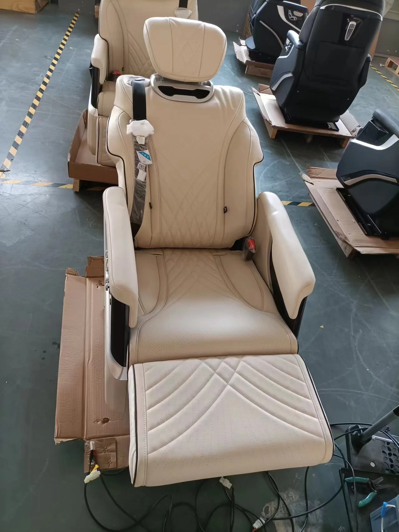 Car Interior Accessories Conversion 2024 Luxury Vip Captain Seat ...