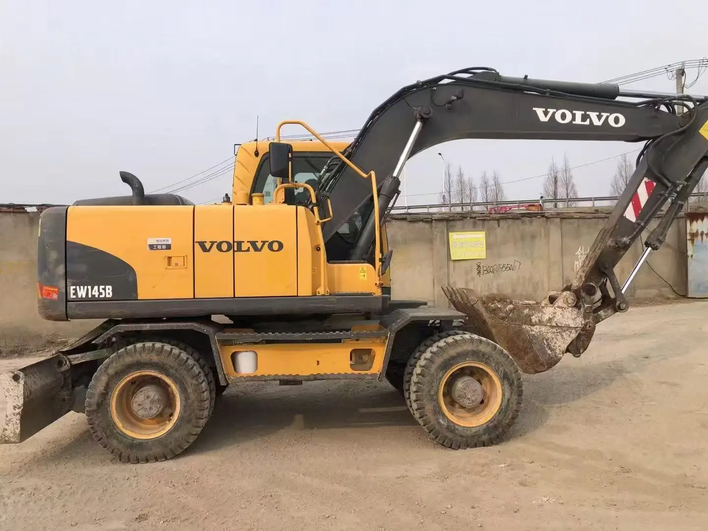 Volvo EW145B Wheel Excavator High Efficiency Second Hand Construction ...