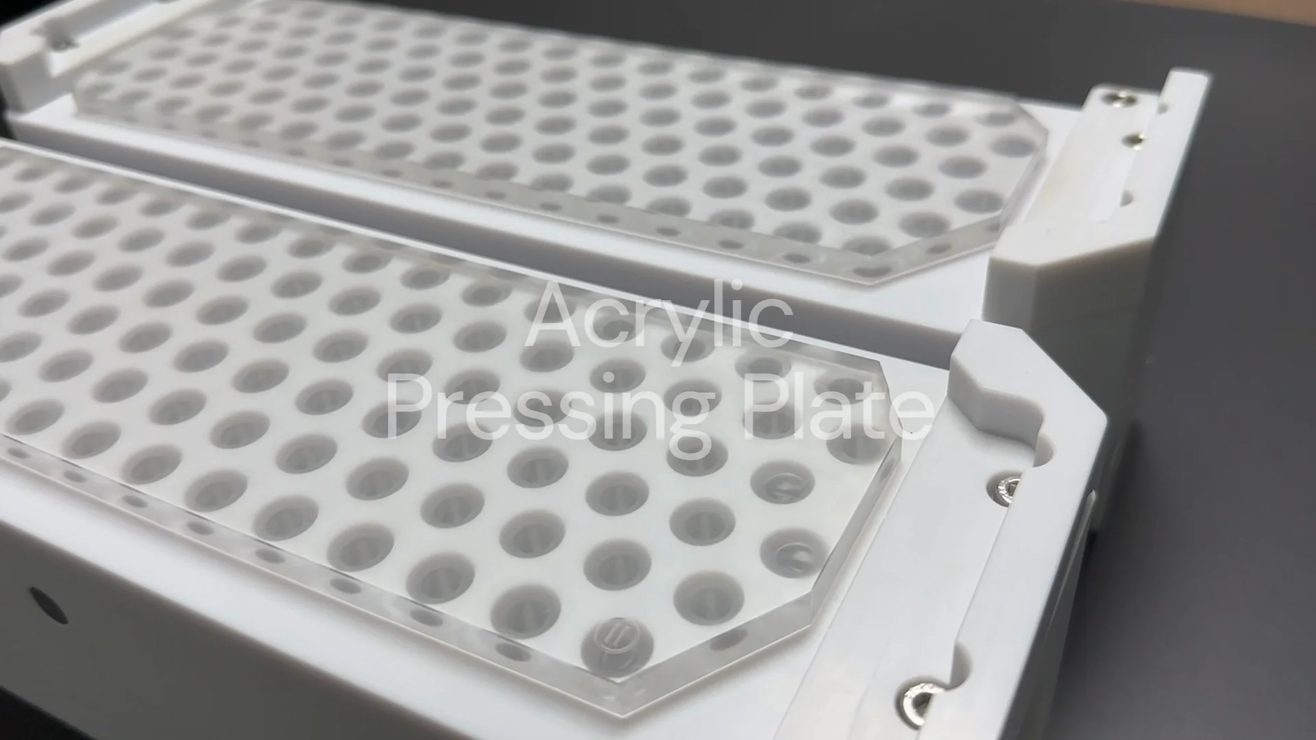 100pcs/min Dutch Crown Device For 109mm King Size Manual Cone Closer ...