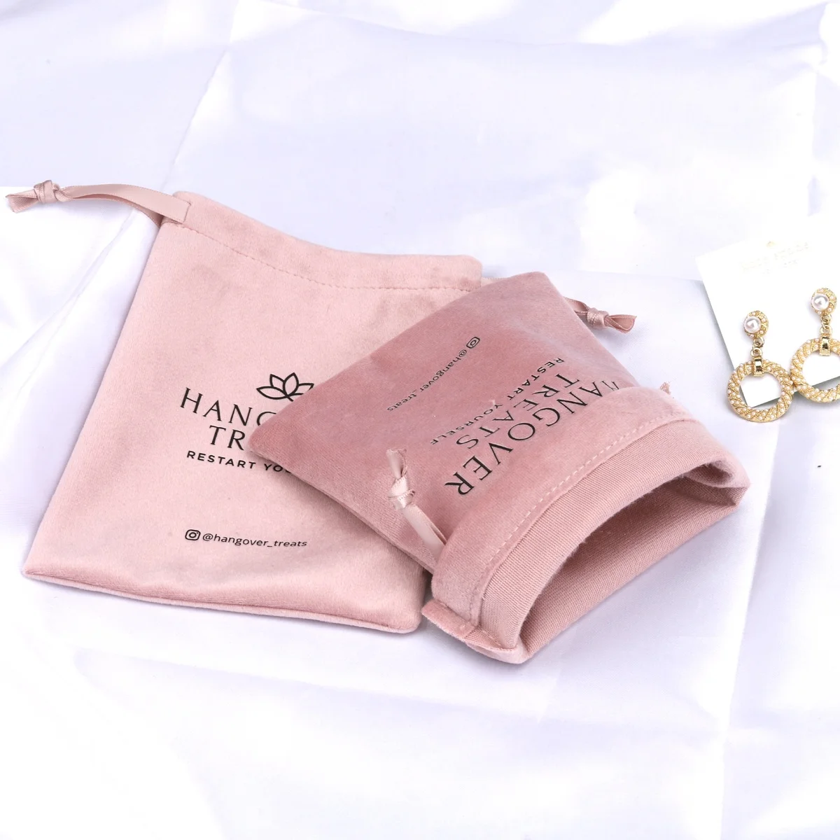 Luxury Velvet Pouches - Perfect for Jewelry & Cosmetics
