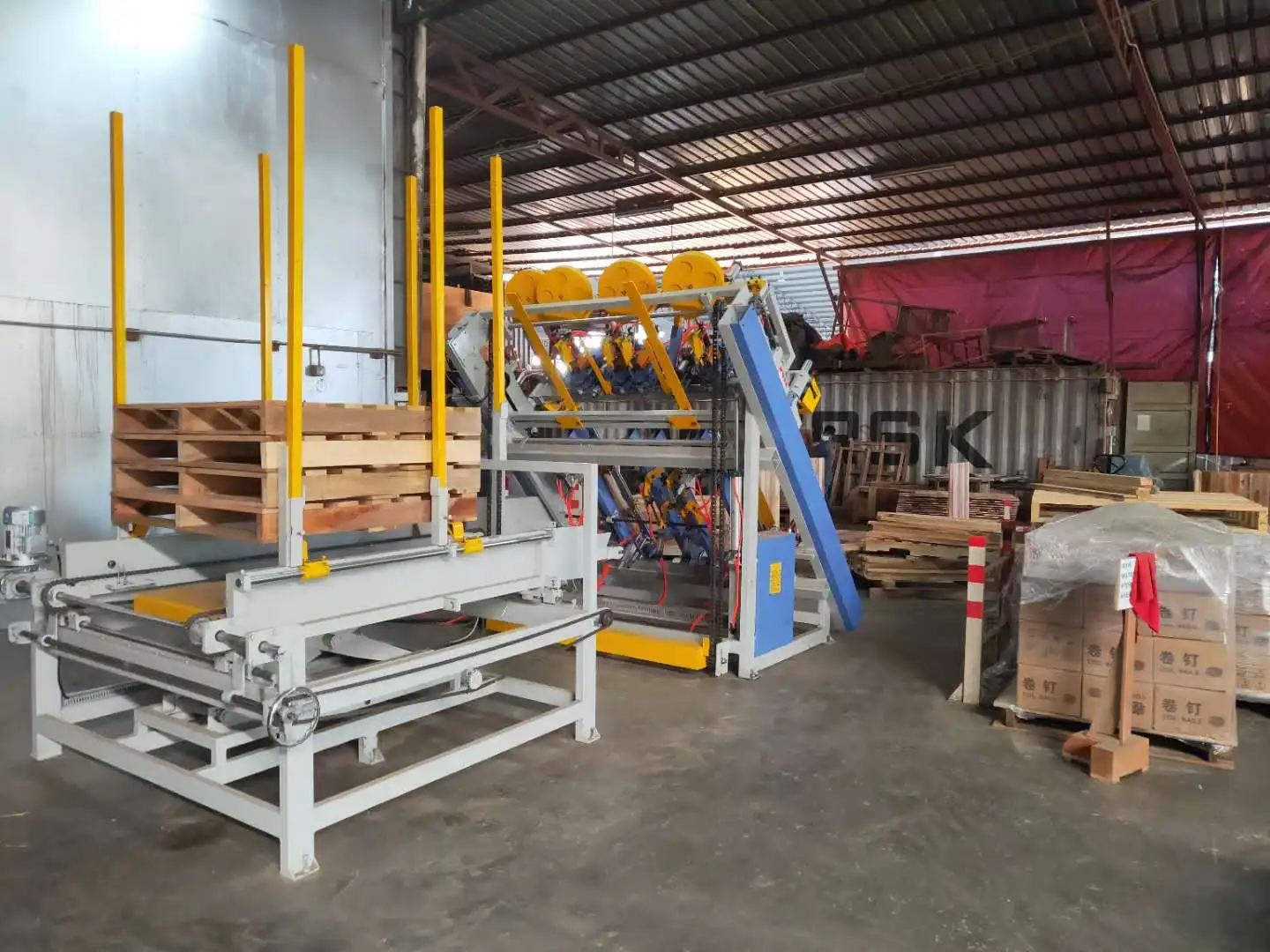 Wood Pallet Making Machine Pallet Nailing Machine - Buy Automatic ...