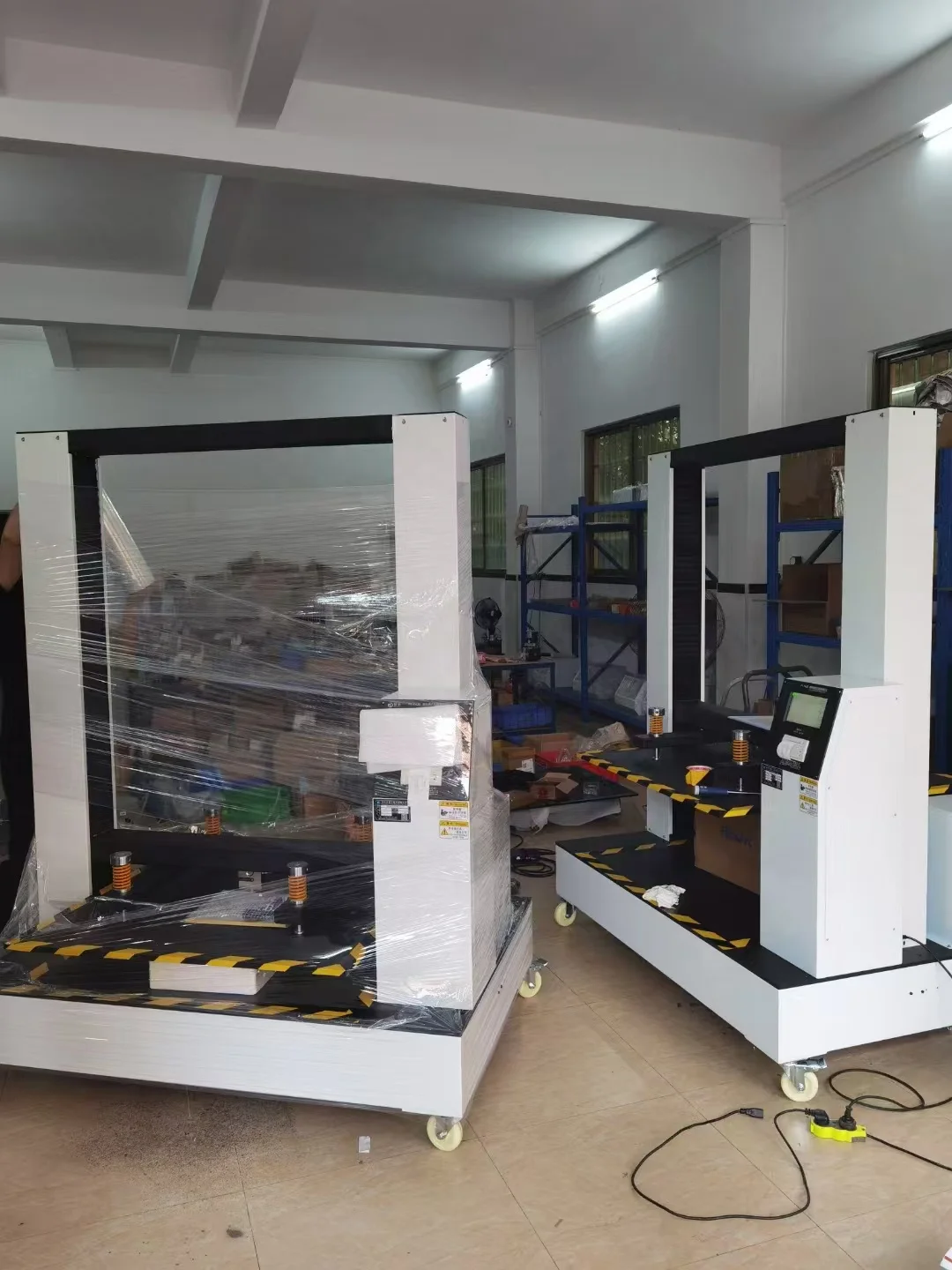 BCT Corrugated Box Compression Strength Tester - Bonnin Instrument