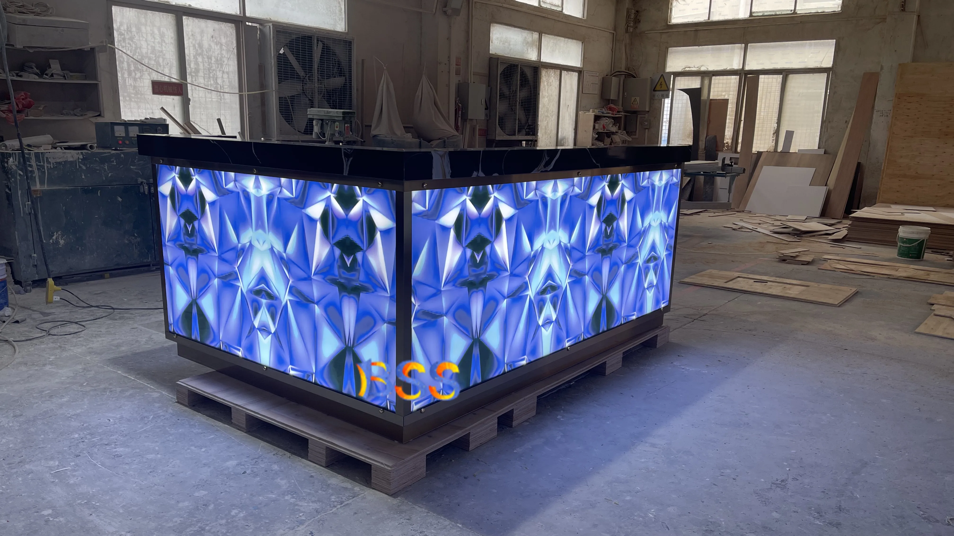 Luxury Club Counter With Led Contemporary Luxury Design Custom Built ...