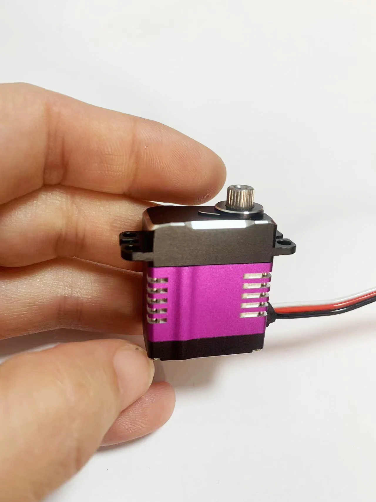 YANTRS 13G Brushless RC Micro Servo HV 12KG - Reliable Speed