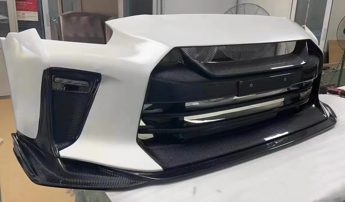 Nissan GTR R35 Body Kit - Top Secret Style Half Carbon Fiber