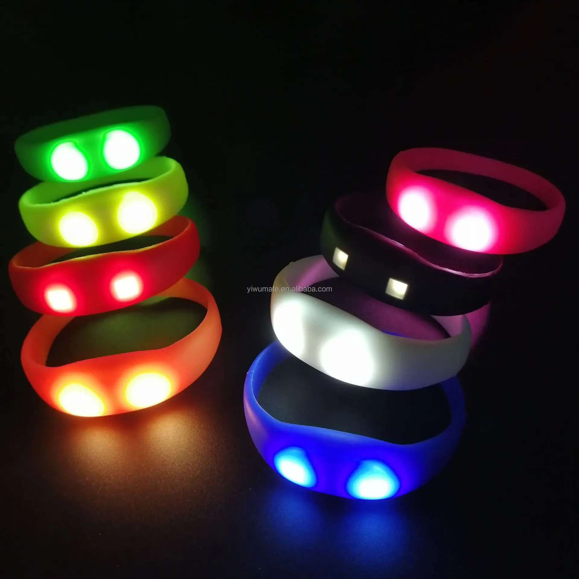 Party Use Motion Sensor LED Silicon Wristbands Bracelets