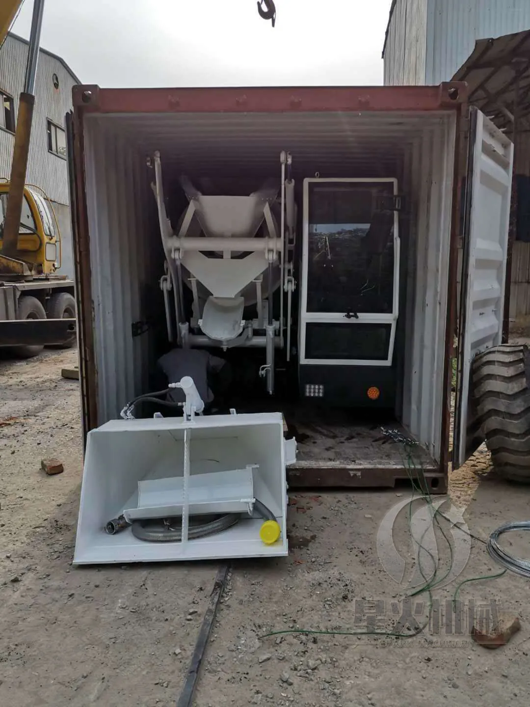 Mini Truck Concrete Mixer 1.2m3 Self Loading Concrete Mixer Truck 3 In 1 Integrited Ready Mix ...