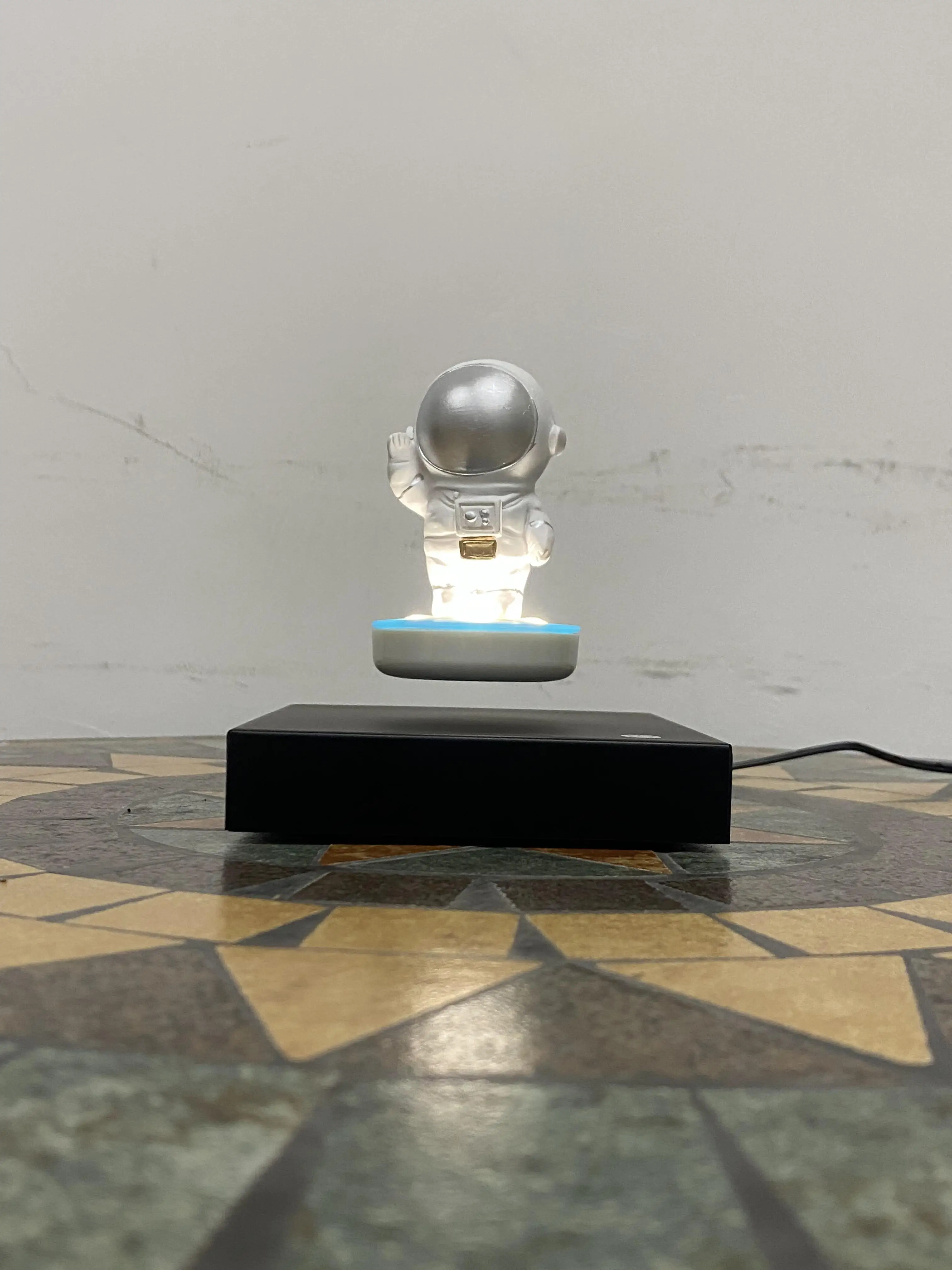 Hcnt Rotating Levitation Display Magnetic Display Racks For Small ...