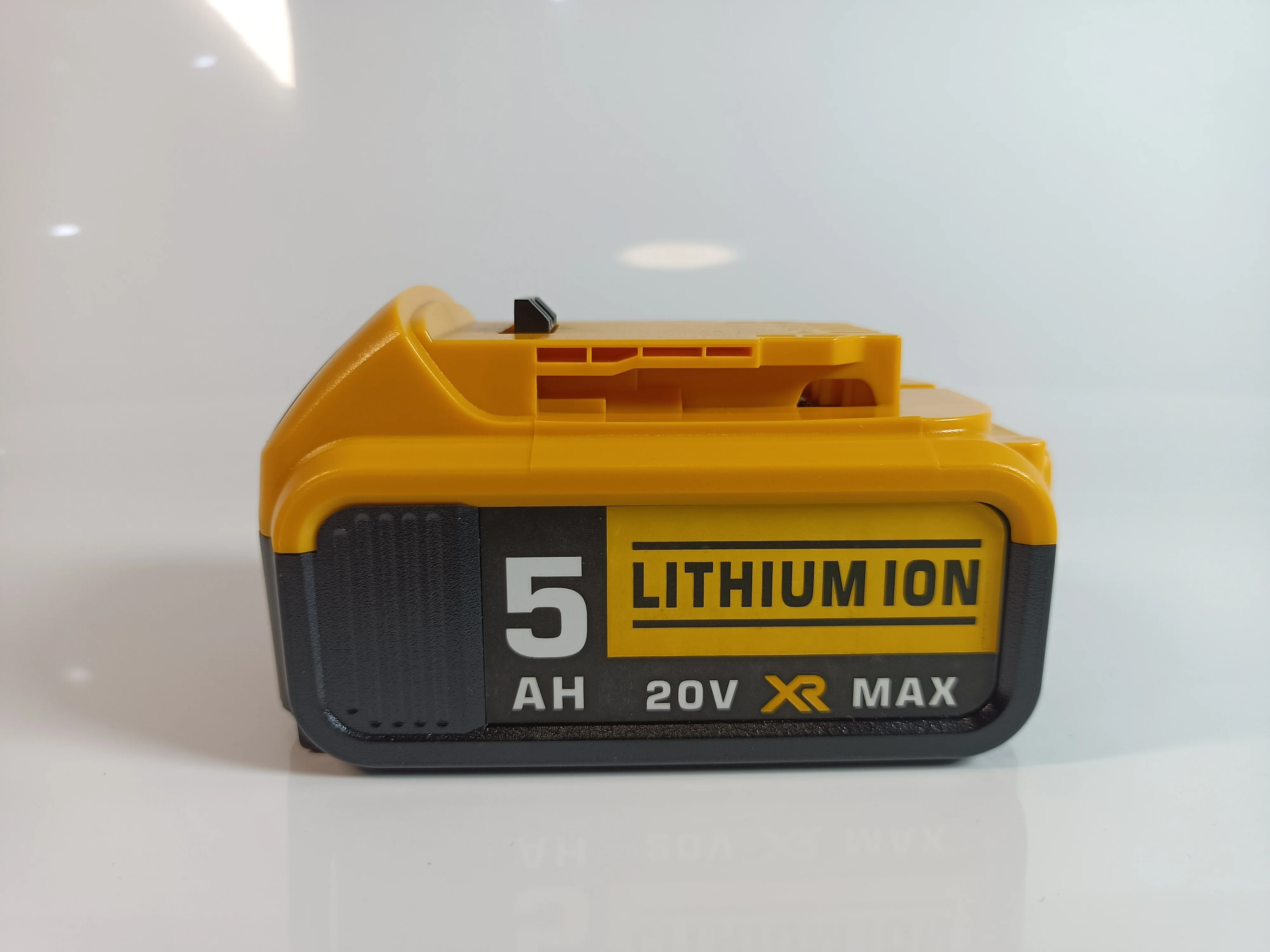 Factory Price Dewall 20v 5ah Battery 20v 5000mah Dcb209 Dcb609 18v 5 ...