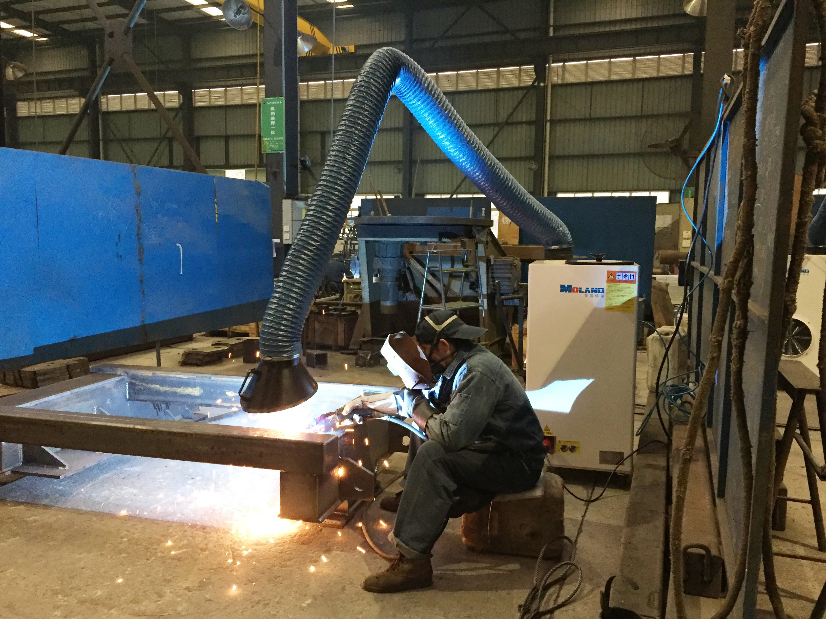 Portable Fume Extractor - Efficient Welding Smoke Collector