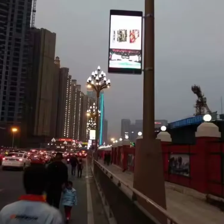 42 Inch Pole Mounted Outdoor Led Screen Street Light Pole Led Display ...