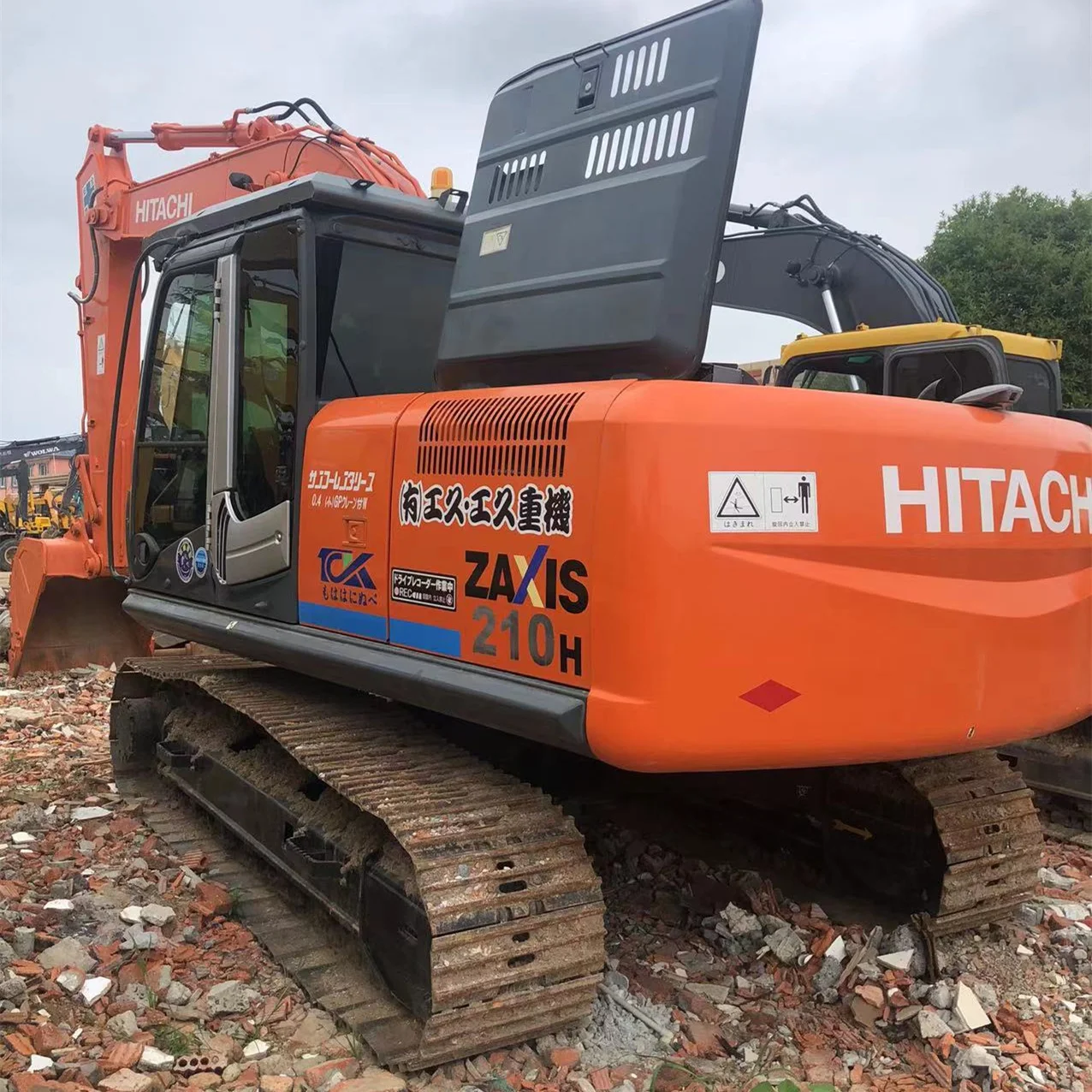 Japan Used Hitachi Zx210 Hydraulic Crawler Digger Zaxis 210 Excavator ...