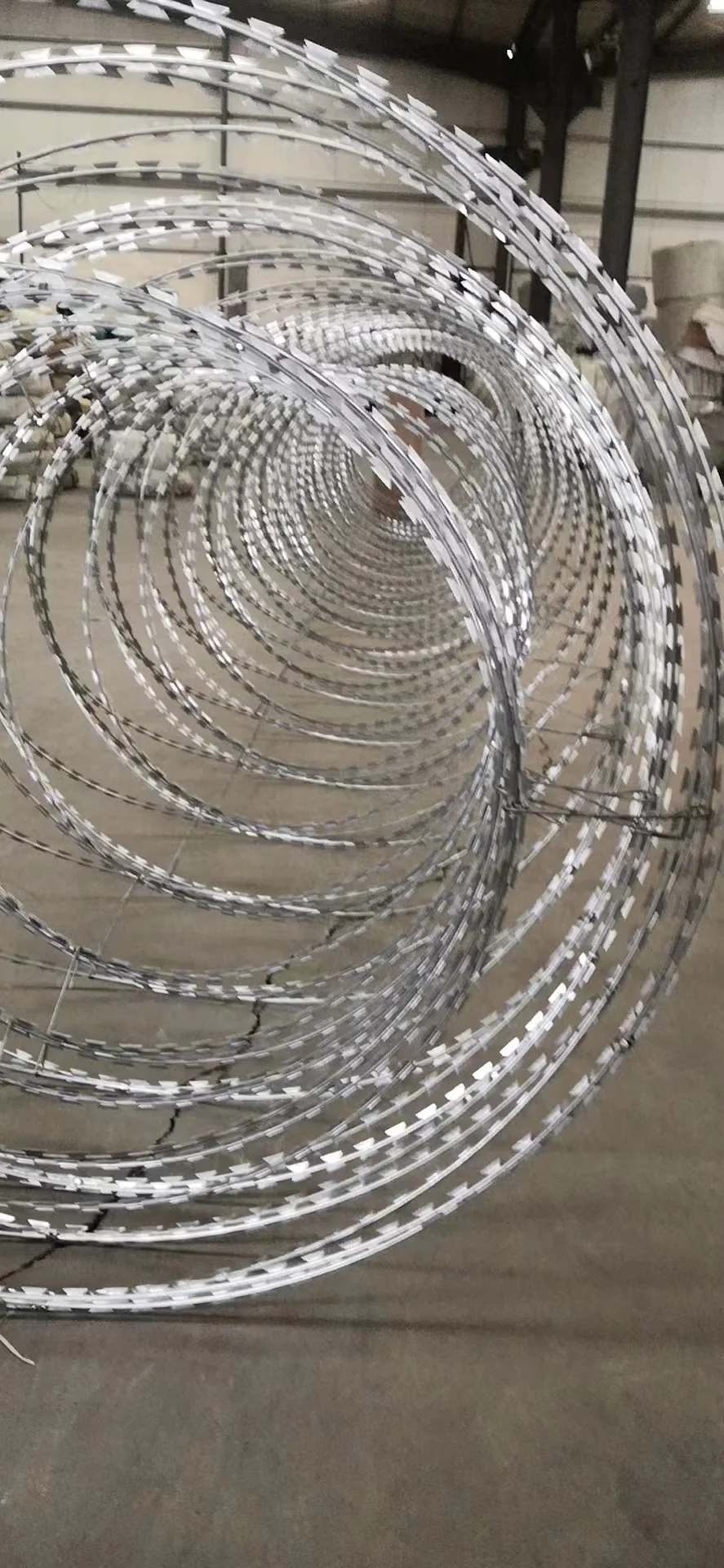 Galvanized Double Coil Concertina Razor Wires| Alibaba.com