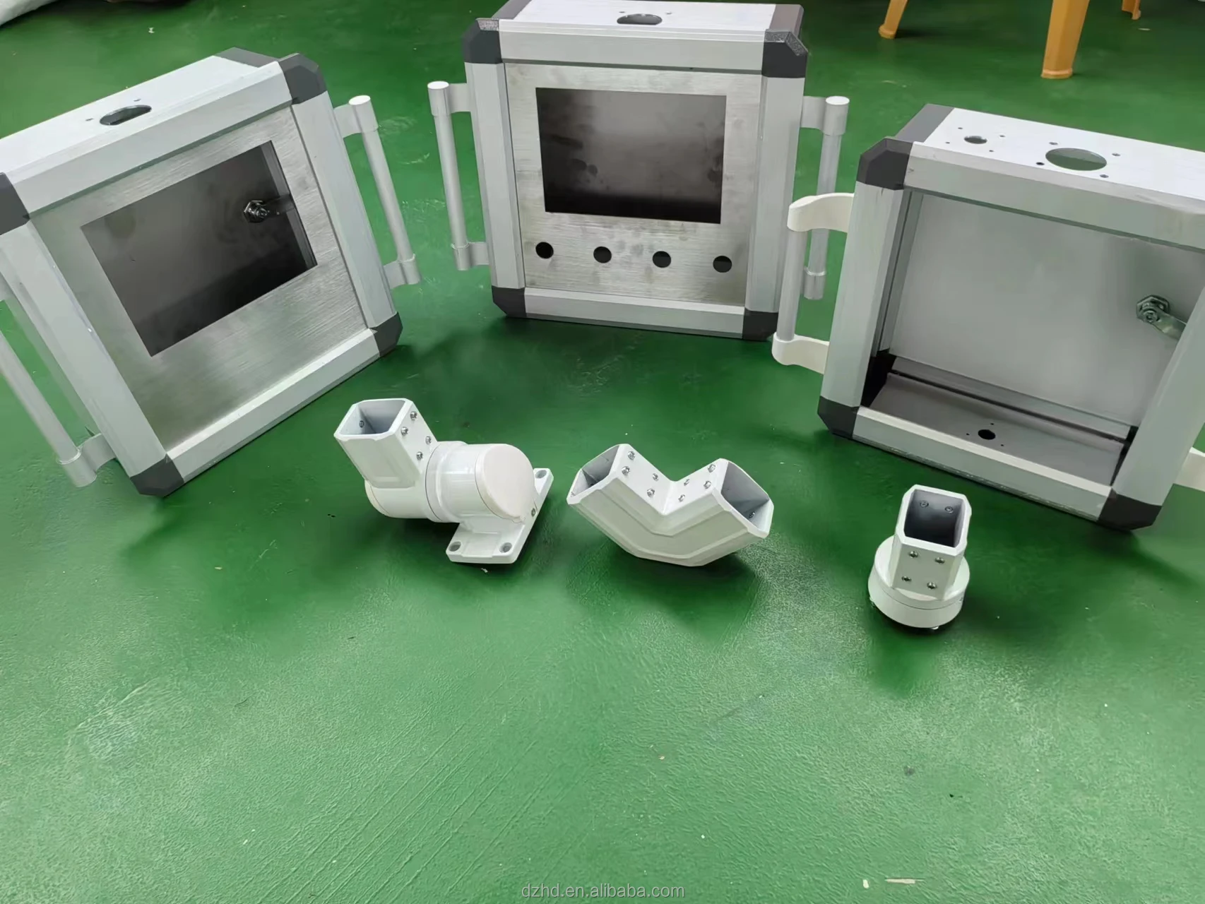 Cantilever Operating Box for Machine Tools Accessories| Alibaba.com