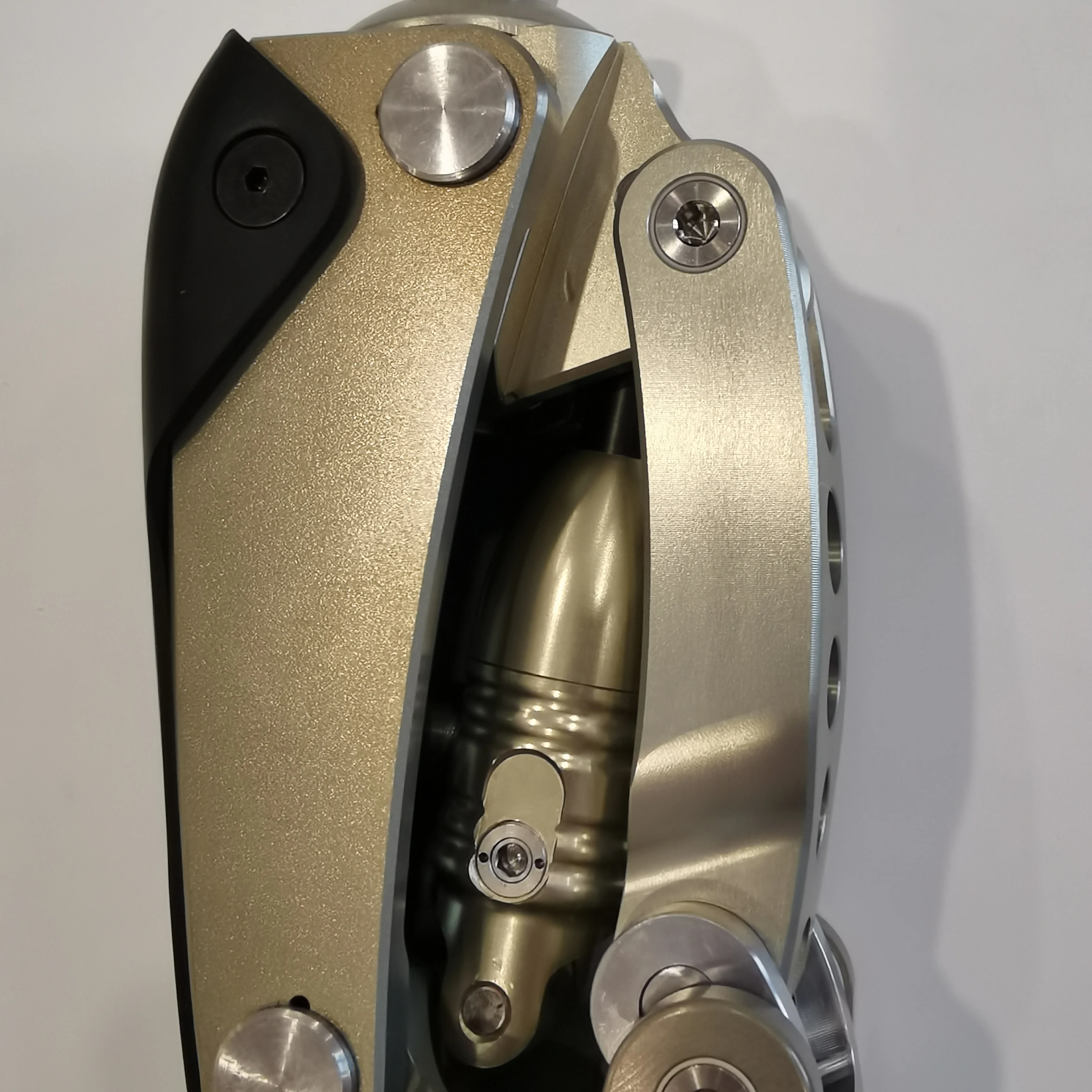 Above Knee Prosthetic Leg with Hydraulic Knee Joint