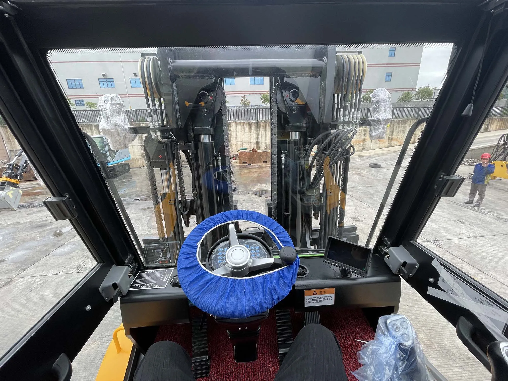 SOCMA 16 Ton Heavy Duty Forklift Truck - Reliable Performance