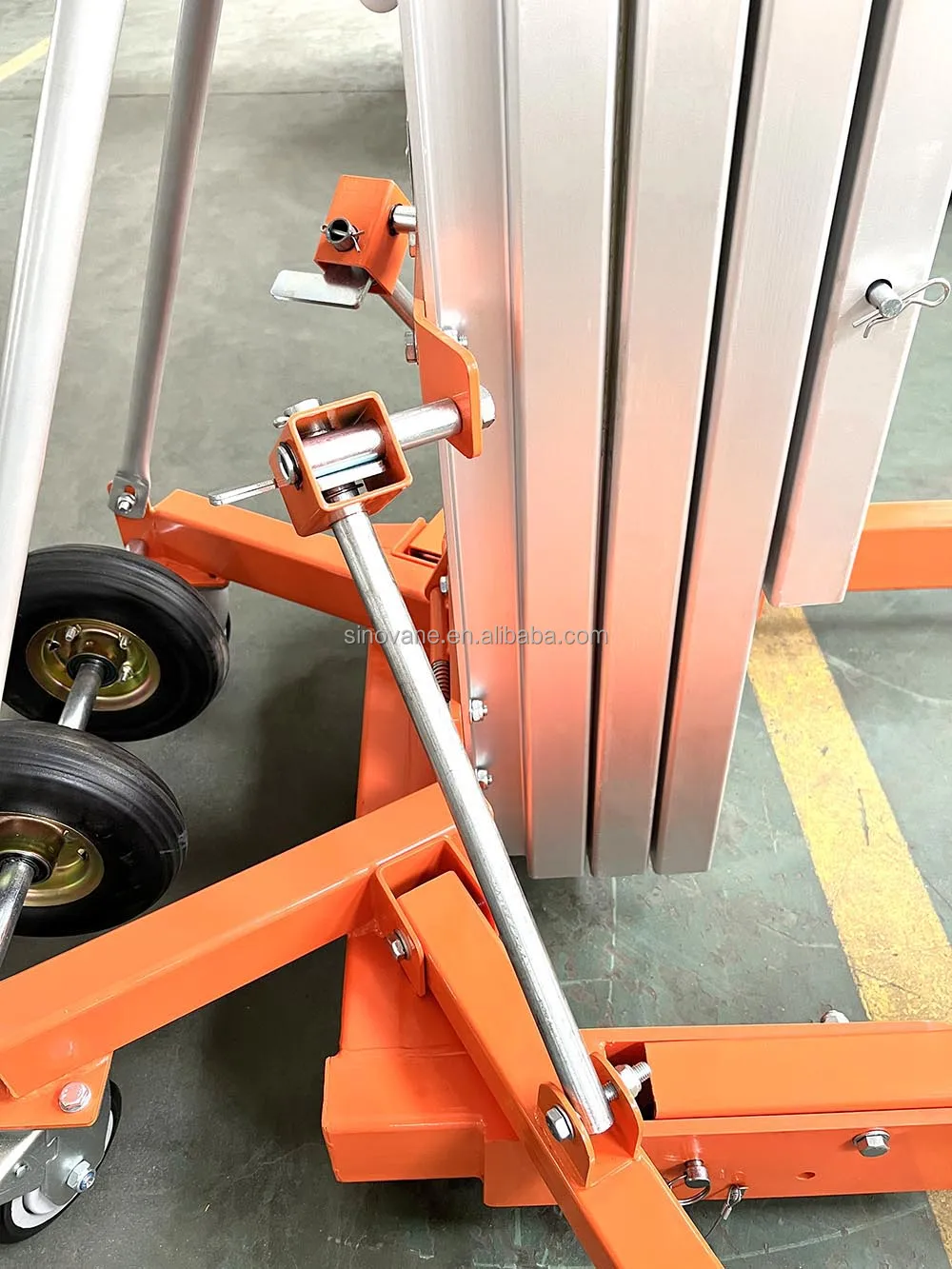 Manual Mini Material Lifter 3.5M to 8M High Smart Hand Winch Operated ...