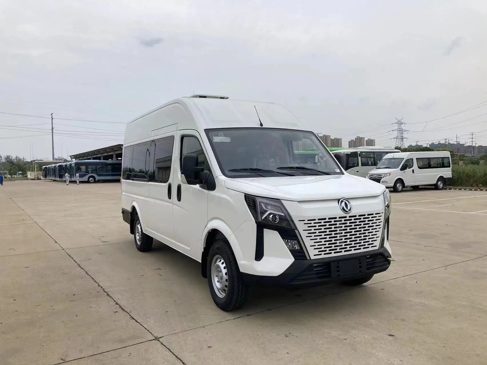 High Speed Electric Van 15 Seats Passengers Van Bus - Buy High Quality ...