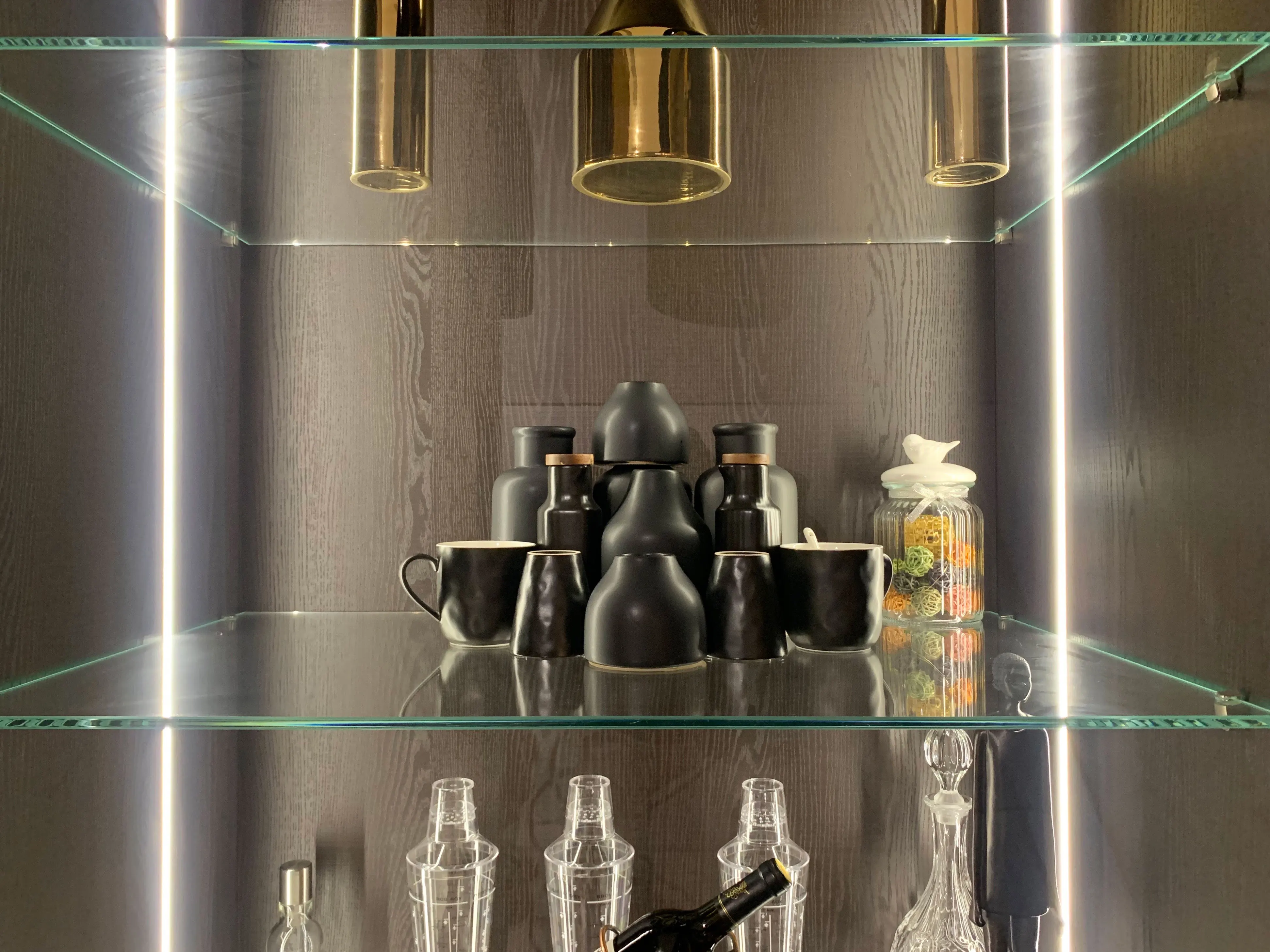 Sample Clearance Kitchen Cabinet Complete Sets Golden Color Aluminium ...