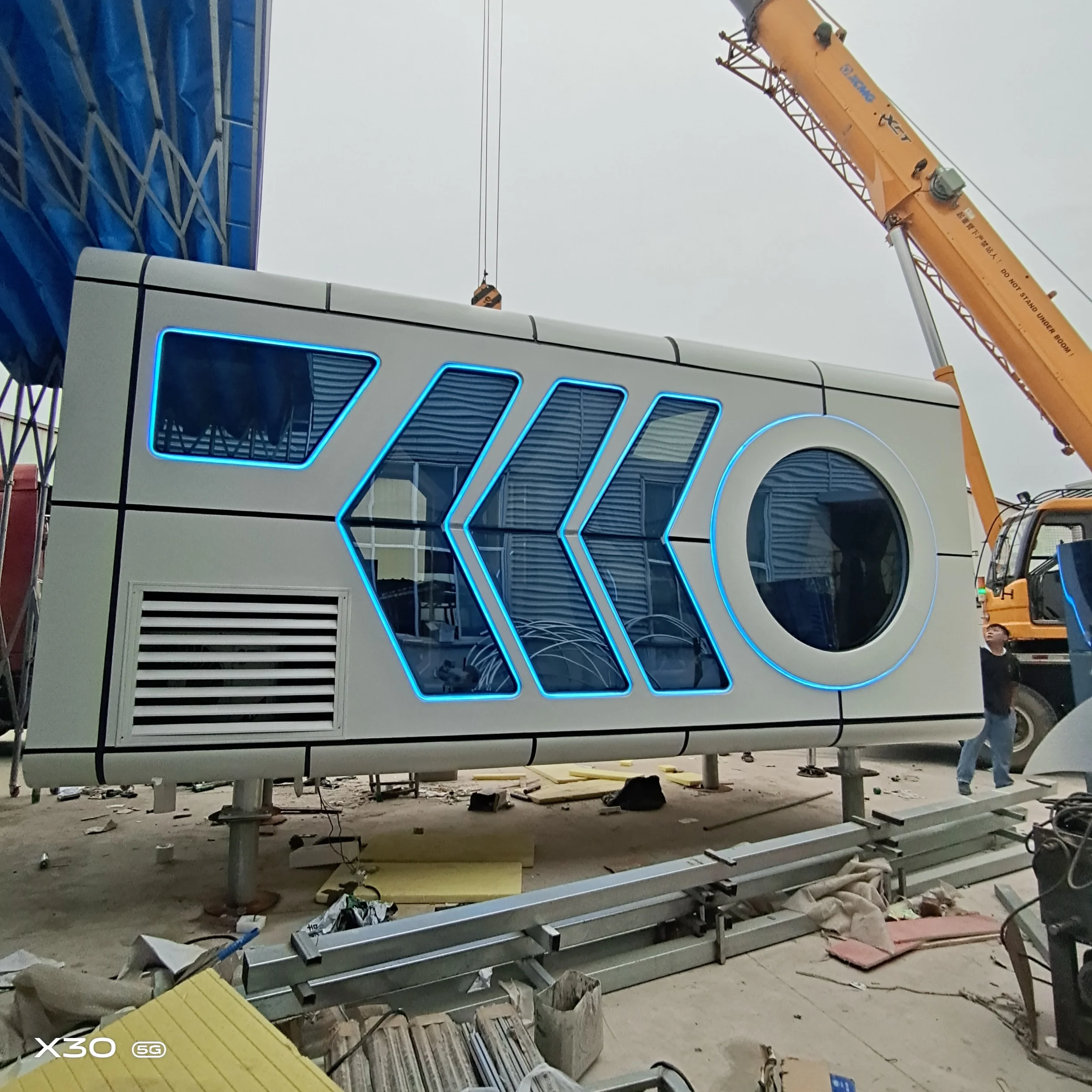 Small Kit Homes Volferda Capsule House - Portable Glamping Pod for ...