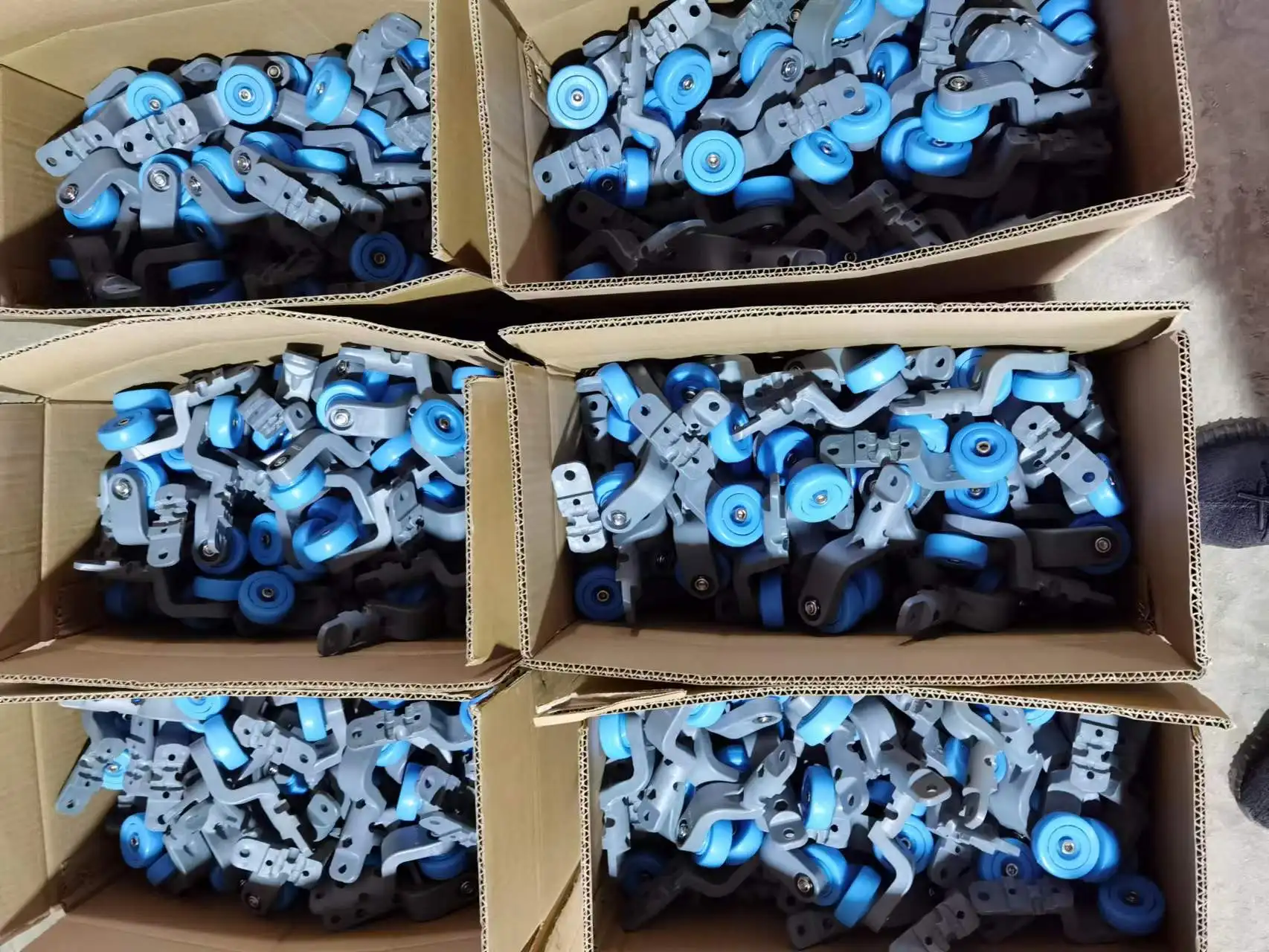 Plastic Suspension Conveyor Trolley For Chicken Slaughter T-track ...