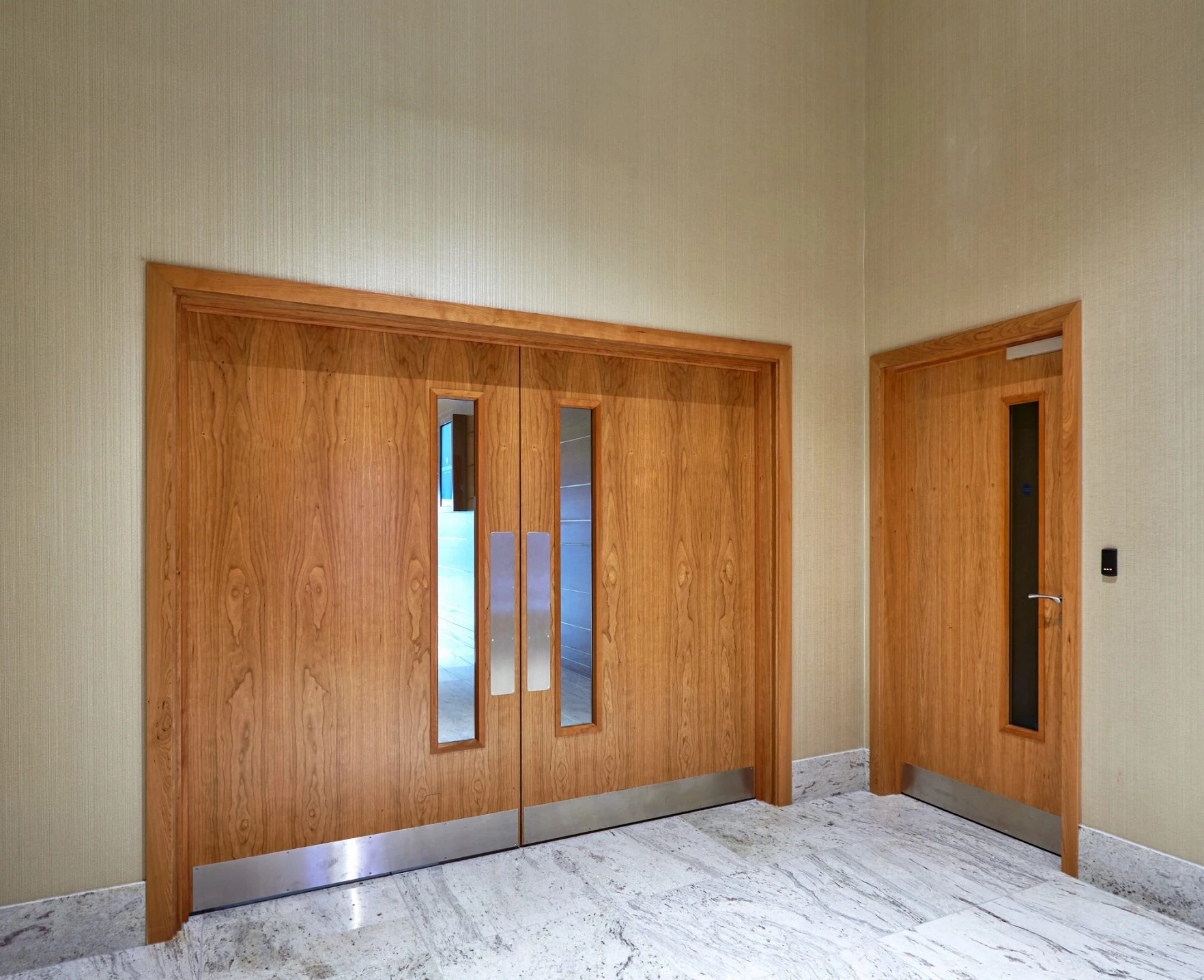 High Quality 90 Mins Front Entry Doors - Solid Wood Fire Doors for Hotels