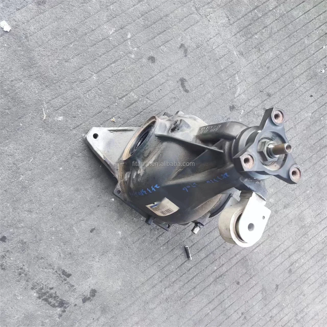 Used Original Transfer Case Rear Differential Axle Transferbox Assembly ...