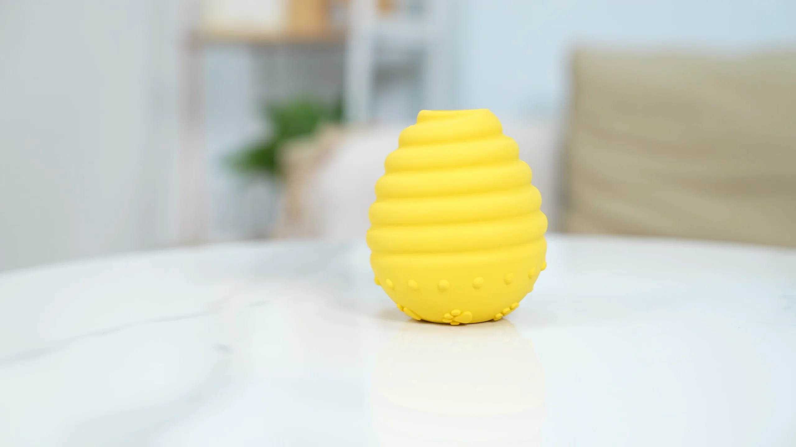 Yee Natural Rubber Yellow Honeycomb Dog Toy Interactive Movement Pet ...