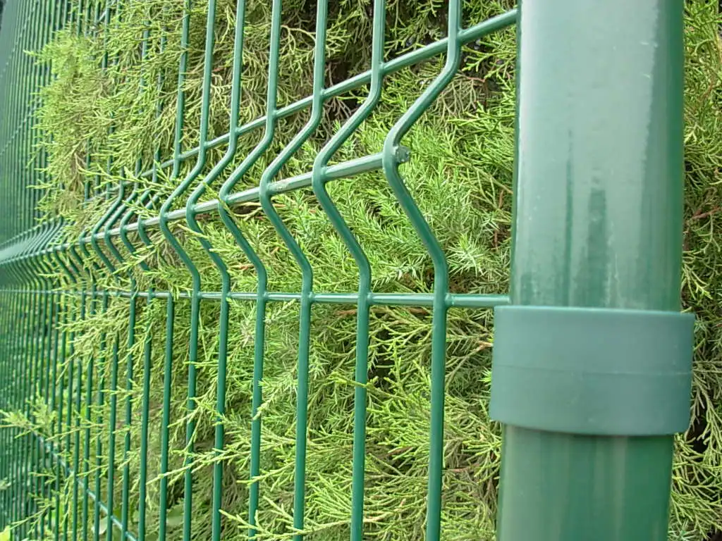 Rodent Proof Curved Motorway Green Pvc Coated Galvanized Welded Wire ...
