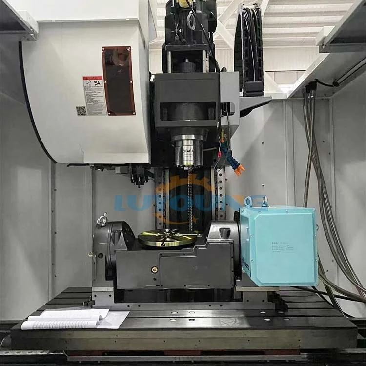 China Fanuc Controller System Cnc Milling Machine Vmc1370 3/4/5 Axis ...