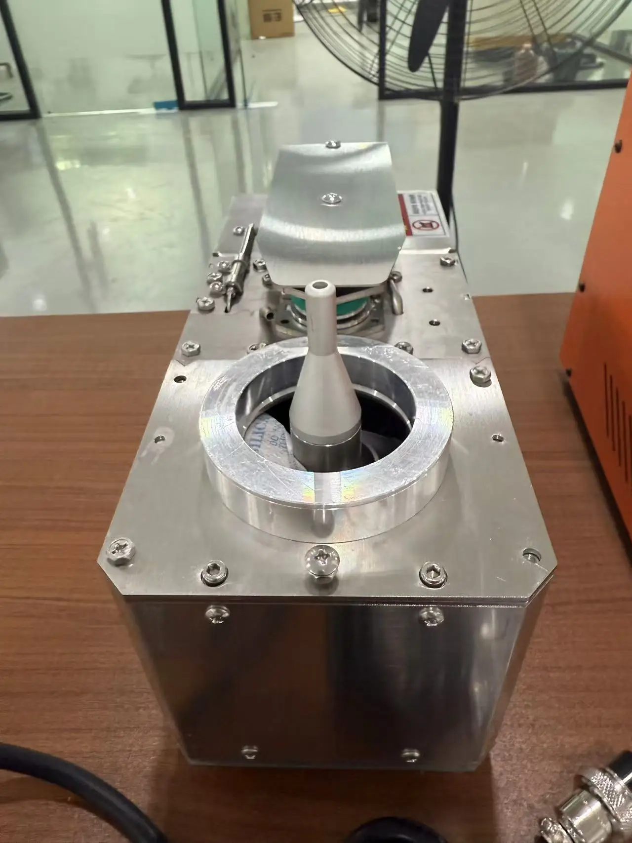 Desktop Mini Selective Wave Soldering Machine Is Suitable for ...