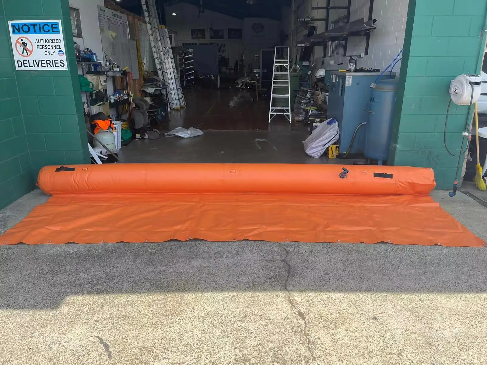 Litong Removable House Door - Inflatable Flood Barrier