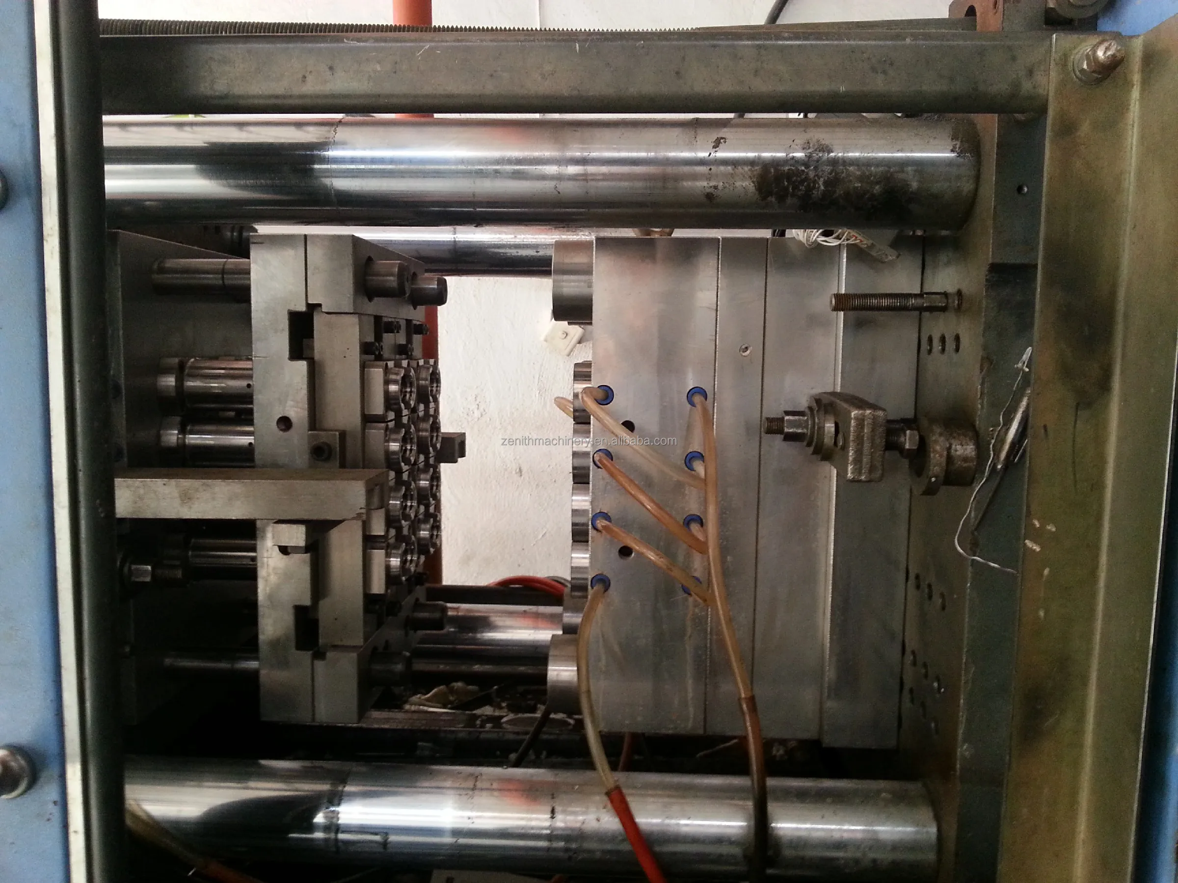 8cavity Hotrunner Pet Injection Mould Preform Mould - Buy Injection ...