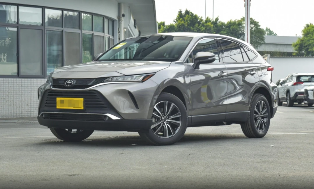 The New Toyota Harrier 2.0l Cvt Two Wheel Drive 171ps Is Sold At A ...